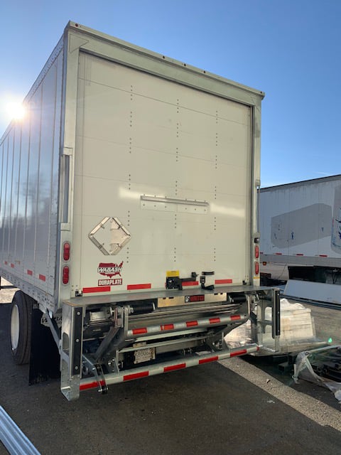 Liftgates | NJTTS | North Jersey Trailer & Truck Service, Inc.